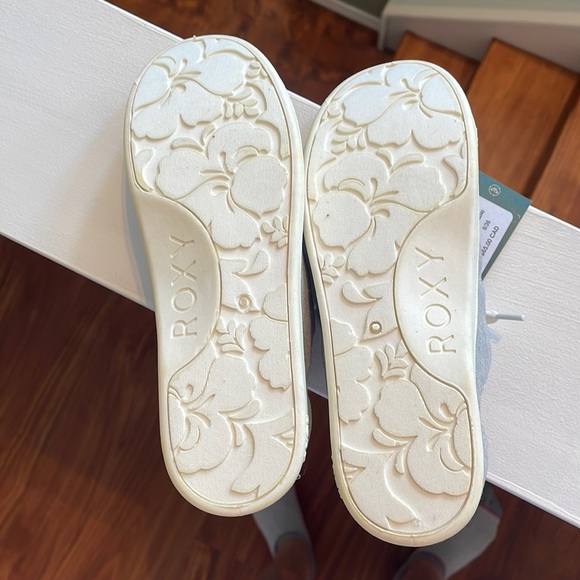 Roxy | Shoes | Nwt Roxy Rory Slipon Sneakers | Poshmark